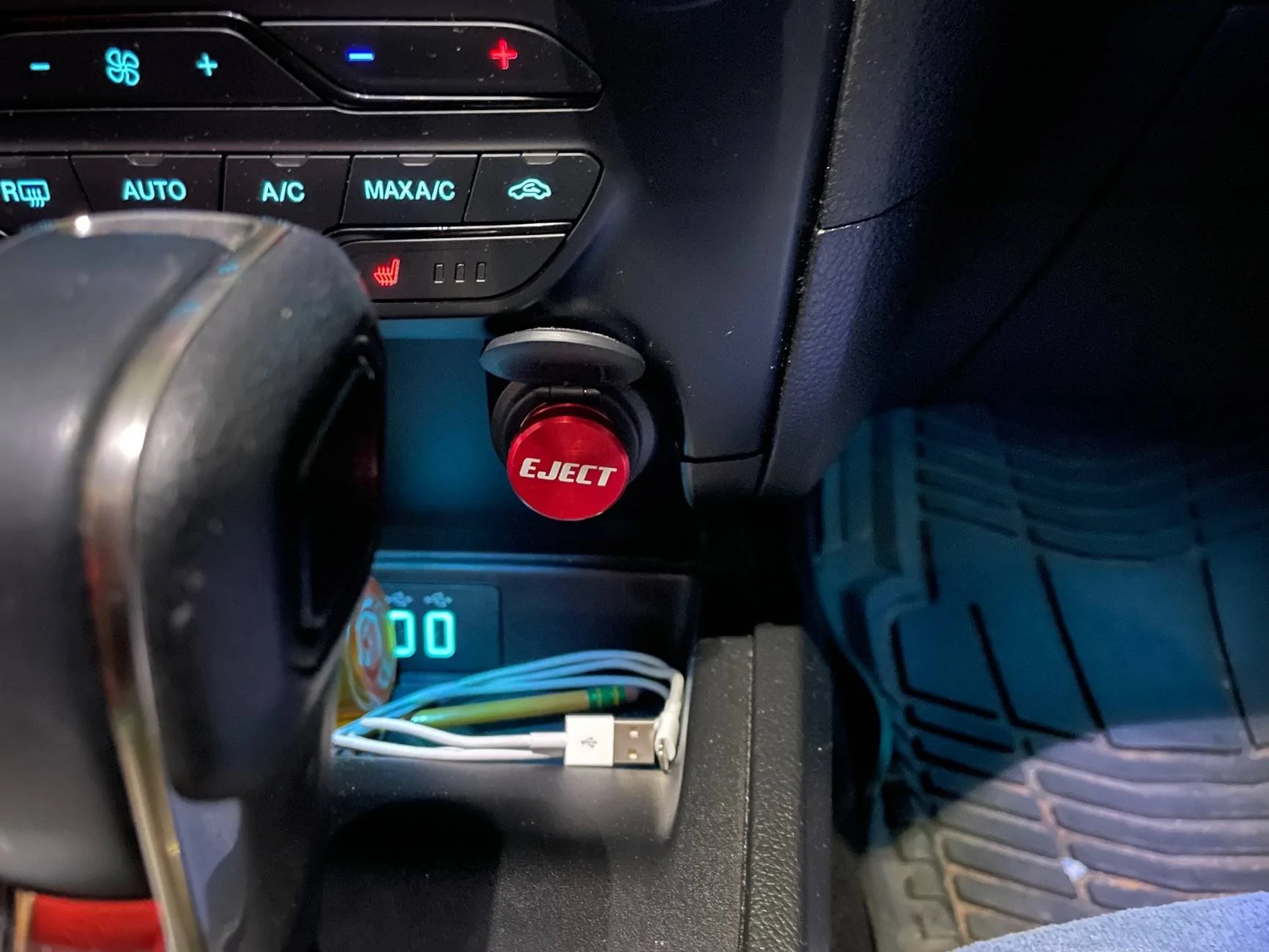 Button on Console with Picture of a Trailer?? | Page 2 | 2019+ Ford ...